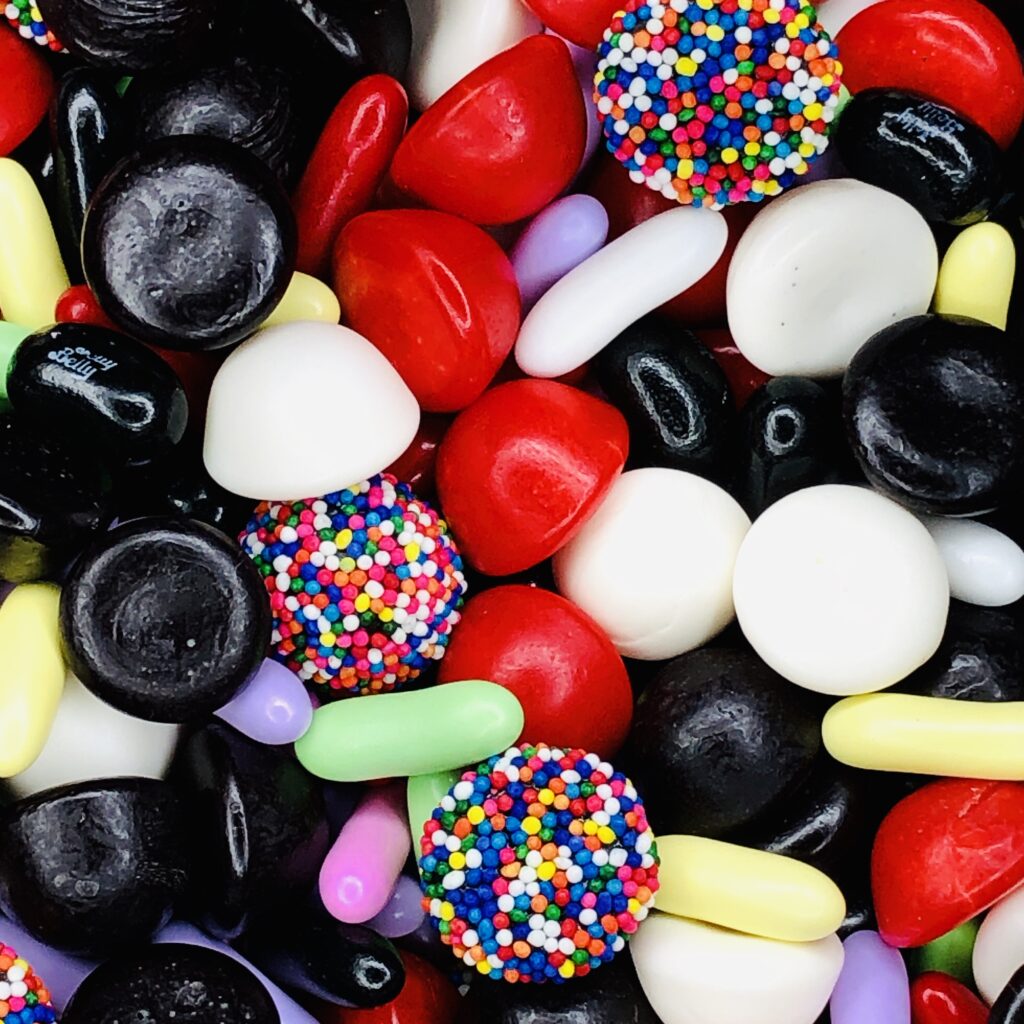 1 lb Licorice Bridge Mix – NaperNuts & Sweets