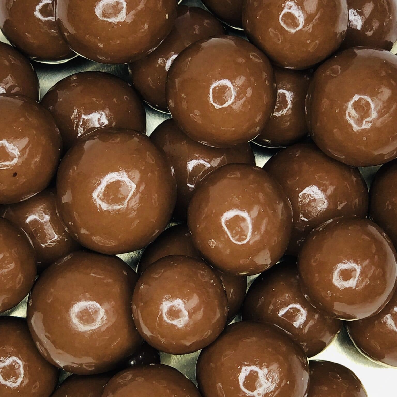 1 lb Chocolate Malt Balls – NaperNuts & Sweets